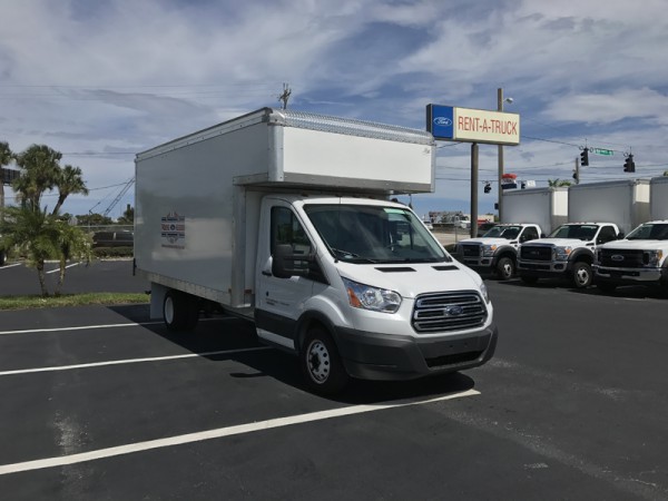 15’ Box Truck With Pull Out Ramp - Akers Truck Rental