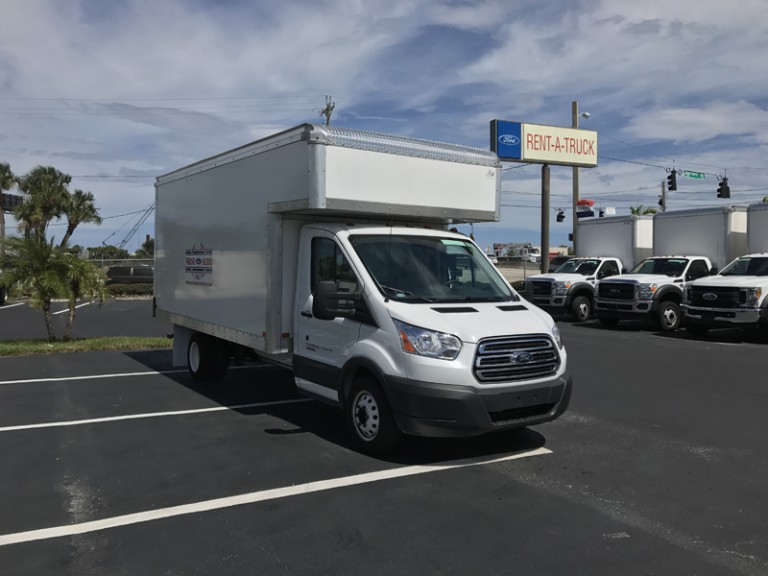 15’ Box Truck With Pull Out Ramp - Akers Truck Rental